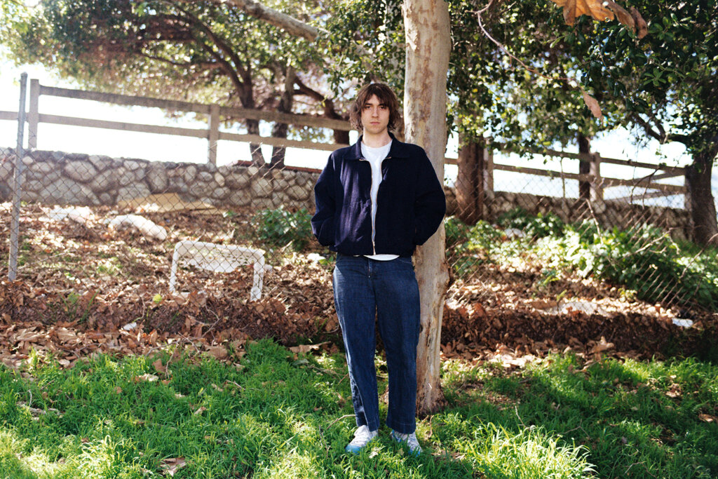 Cameron Winter (Geese) sait décidément comment remplir ses journées ...