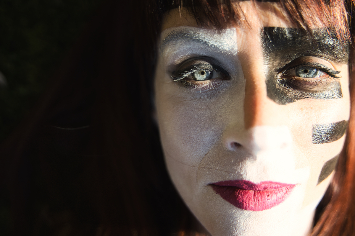 Julie Christmas revient 13 ans après son premier album solo | Goûte Mes ...