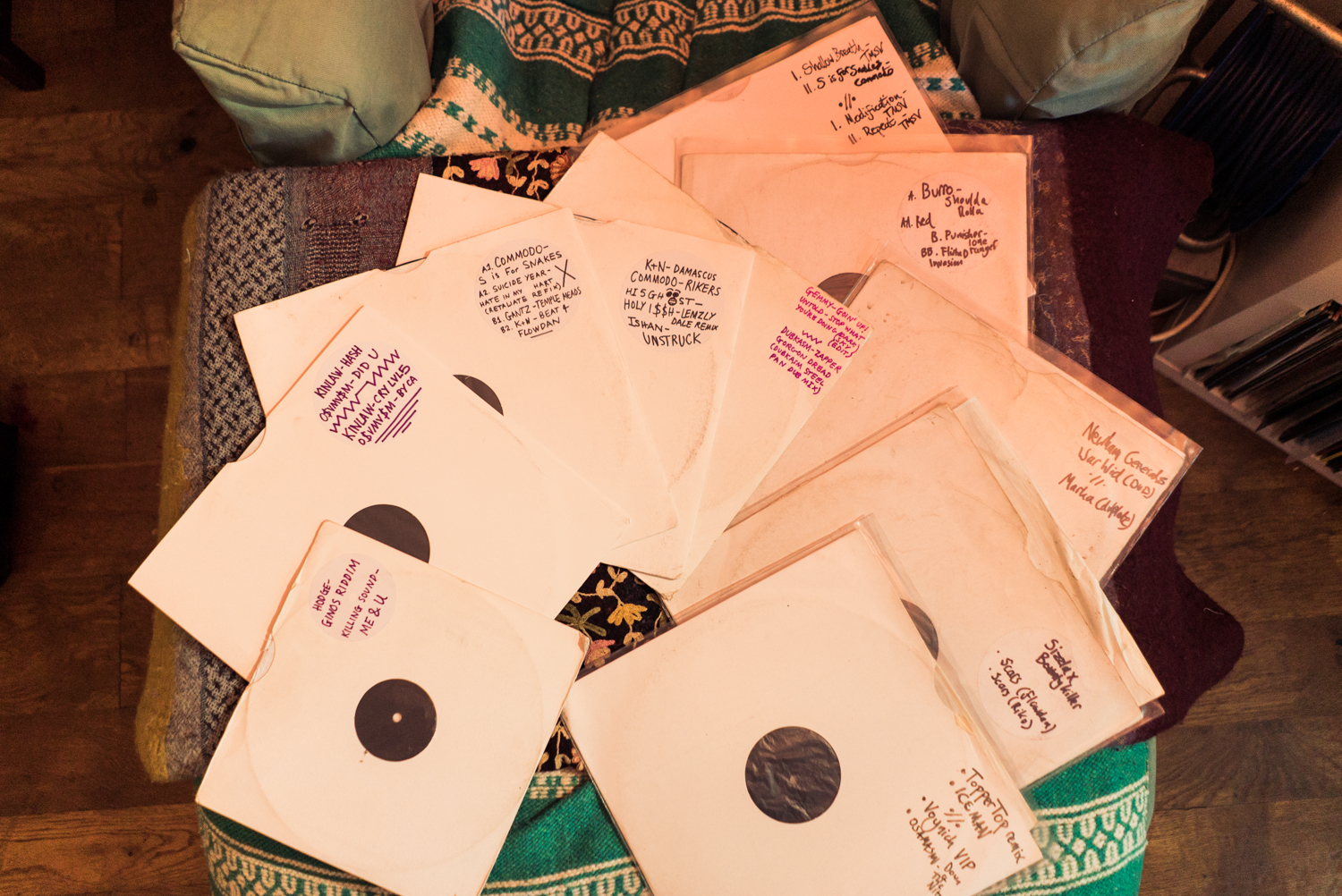 Kahn et Neek ont sorti leurs meilleurs dubplates pour Fact Mag | Goûte ...
