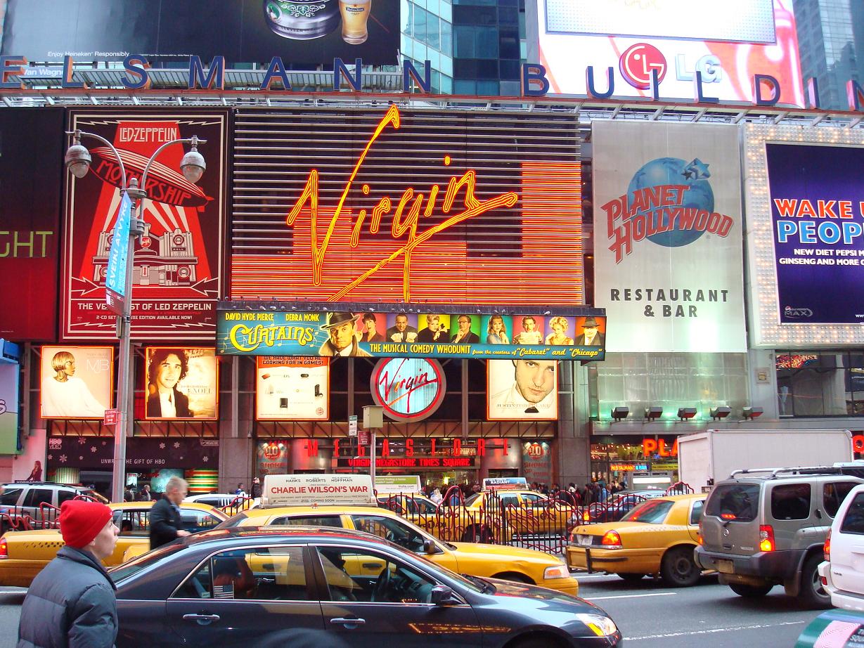 Le Virgin Megastore de Times Square (NYC) ferme ses portes | Goûte Mes ...
